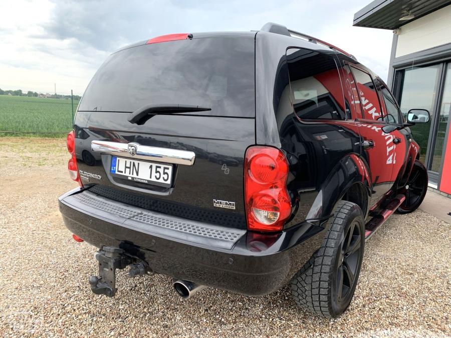 Black Dodge Durango 2007 in Kaunas, with an engine capacity of 5.70 L and mileage of 308 thousand km for 7999 €, photo 33 on AUTOMOTO.COM.LV