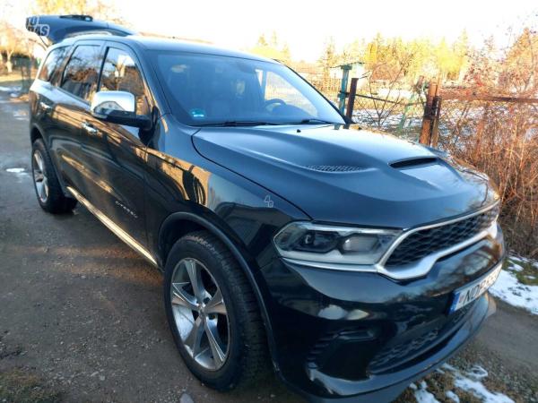 Black Dodge Durango 2011 in Siauliai, with an engine capacity of 5.70 L and mileage of 302 thousand km for 5950 €, photo 5 on AUTOMOTO.COM.LV