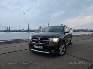 Melns Dodge Durango 2013 Tallina, ar dzinēja tilpumu 5.70 L un nobraukumu 0 tūkst. km par 15000 €, foto 3 vietnē AUTOMOTO.COM.LV