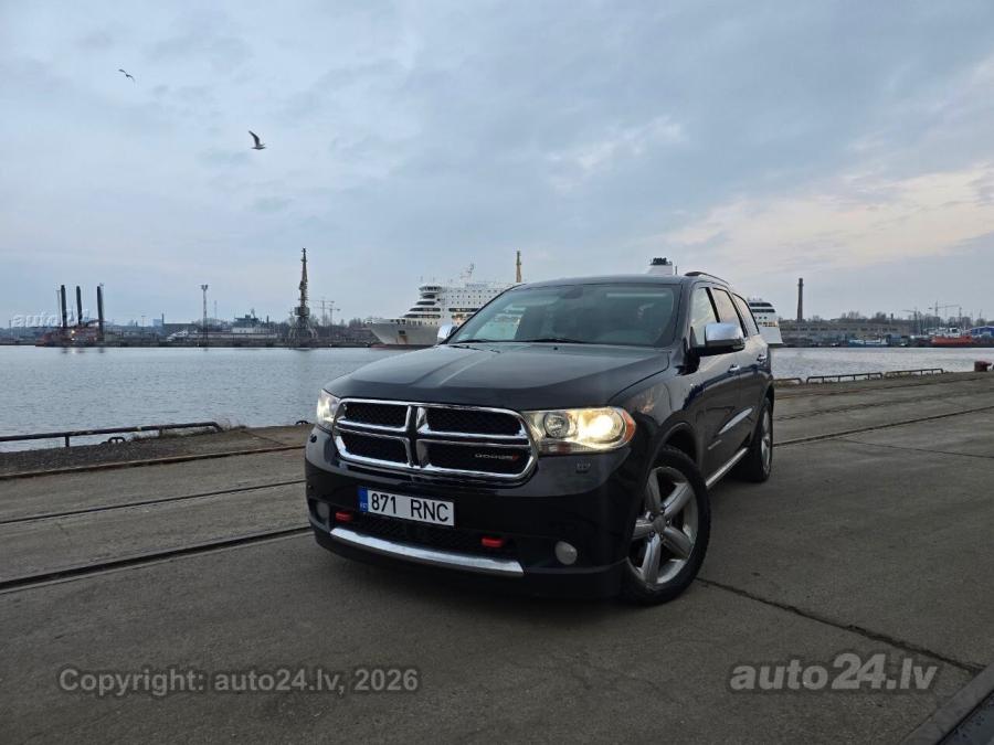Melns Dodge Durango 2013 Tallina, ar dzinēja tilpumu 5.70 L un nobraukumu 0 tūkst. km par 15000 €, foto 3 vietnē AUTOMOTO.COM.LV