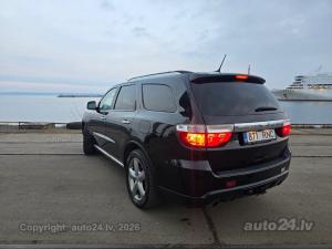Melns Dodge Durango 2013 Tallina, ar dzinēja tilpumu 5.70 L un nobraukumu 0 tūkst. km par 15000 €, foto 5 vietnē AUTOMOTO.COM.LV