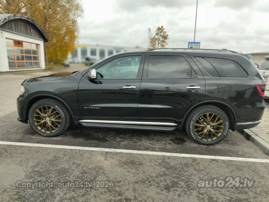 Черный Додж Дюранго 2013 в Таллин, объемом двигателя 3.60 л и пробегом 265 тыс. км за 17500 €, фото 4 на AUTOMOTO.COM.LV