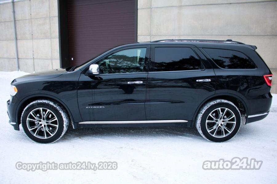 Melns Dodge Durango 2014 Tallina, ar dzinēja tilpumu 3.60 L un nobraukumu 292 tūkst. km par 19500 €, foto 3 vietnē AUTOMOTO.COM.LV