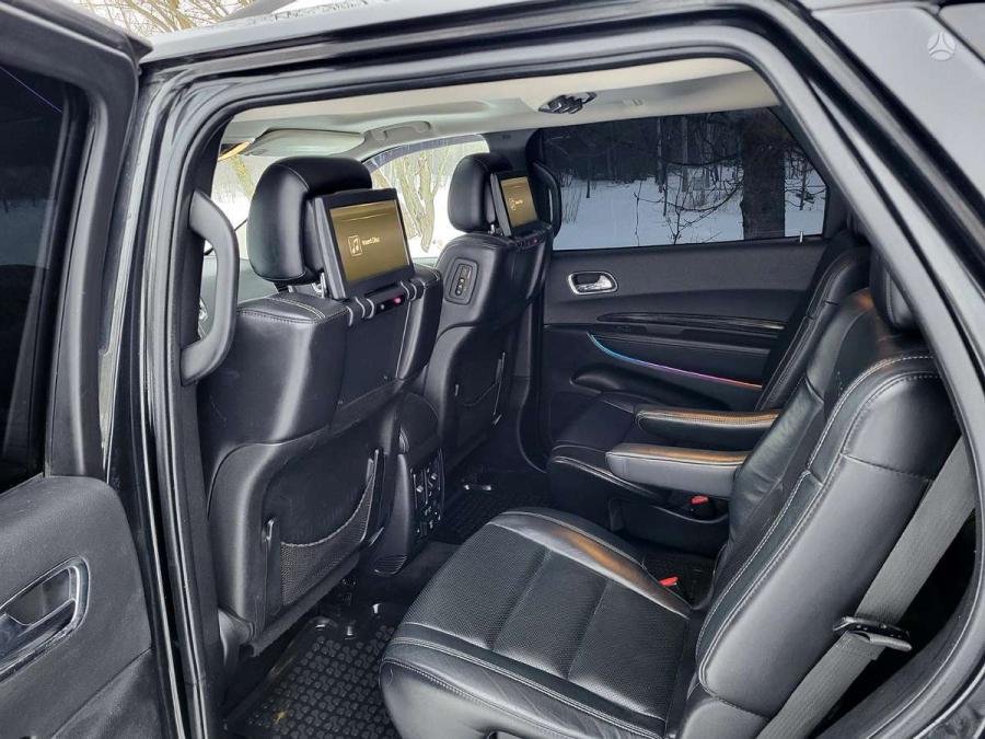 Black Dodge Durango 2014 in Siauliai, with an engine capacity of 3.60 L and mileage of 290 thousand km for 13900 €, photo 9 on AUTOMOTO.COM.LV