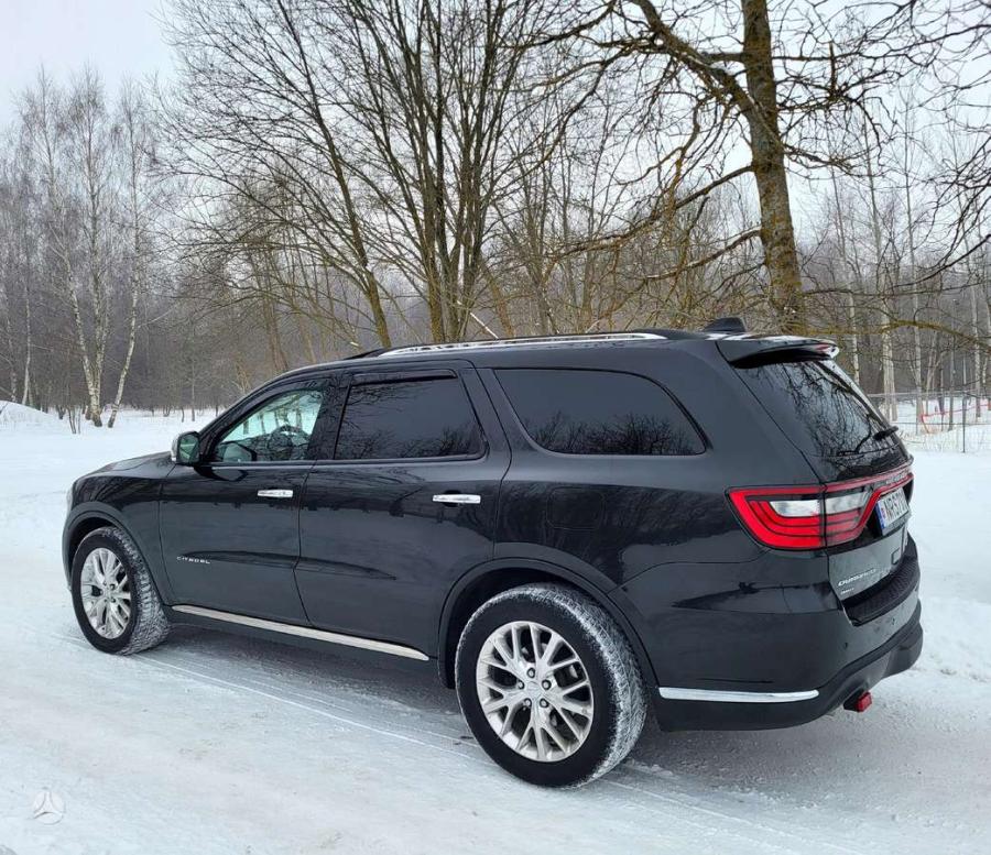 Black Dodge Durango 2014 in Siauliai, with an engine capacity of 3.60 L and mileage of 290 thousand km for 13900 €, photo 15 on AUTOMOTO.COM.LV