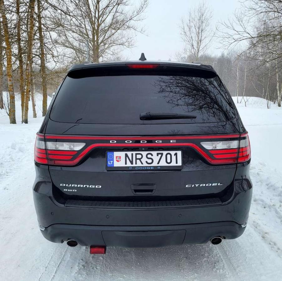 Black Dodge Durango 2014 in Siauliai, with an engine capacity of 3.60 L and mileage of 290 thousand km for 13900 €, photo 18 on AUTOMOTO.COM.LV