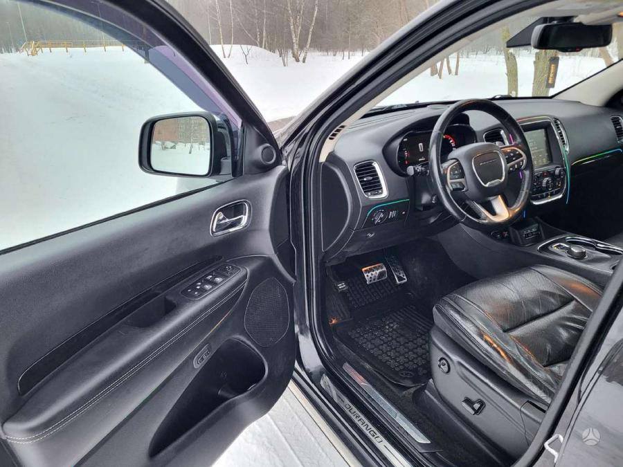 Black Dodge Durango 2014 in Siauliai, with an engine capacity of 3.60 L and mileage of 290 thousand km for 13900 €, photo 19 on AUTOMOTO.COM.LV