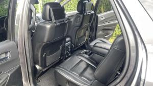 Black Dodge Durango 2014 in Silale, with an engine capacity of 5.65 L and mileage of 198 thousand km for 14200 €, photo 12 on AUTOMOTO.COM.LV