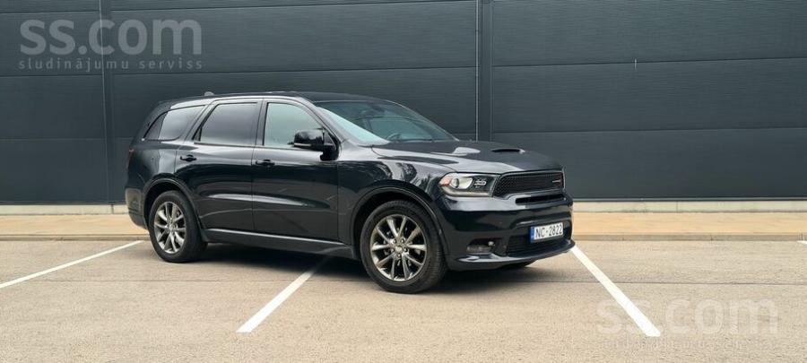 Black Dodge Durango 2014 in Riga, with an engine capacity of 3.60 L and mileage of 280 thousand km for 16000 €, photo 4 on AUTOMOTO.COM.LV