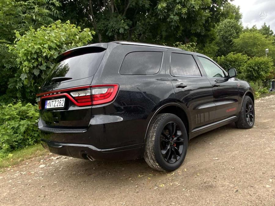 Black Dodge Durango 2014 in Klaipeda, with an engine capacity of 3.60 L and mileage of 262 thousand km for 13500 €, photo 5 on AUTOMOTO.COM.LV