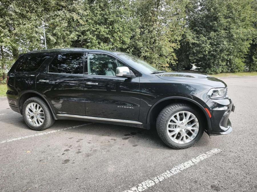 Melns Dodge Durango 2014 Viļņa, ar dzinēja tilpumu 3.60 L un nobraukumu 211 tūkst. km par 15400 €, foto 8 vietnē AUTOMOTO.COM.LV