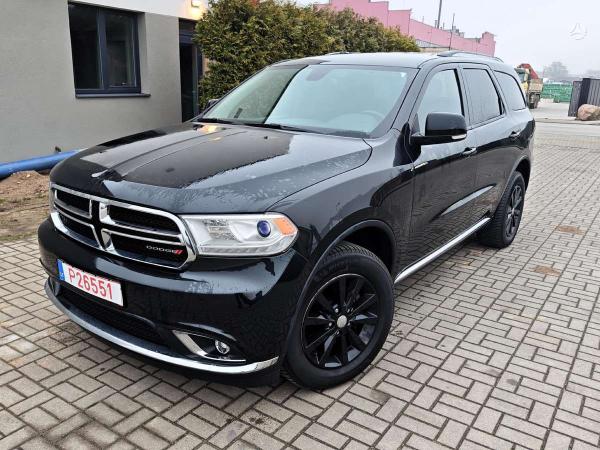 Black Dodge Durango 2015 in Kaunas, with an engine capacity of 3.60 L and mileage of 229 thousand km for 12200 €, photo 1 on AUTOMOTO.COM.LV