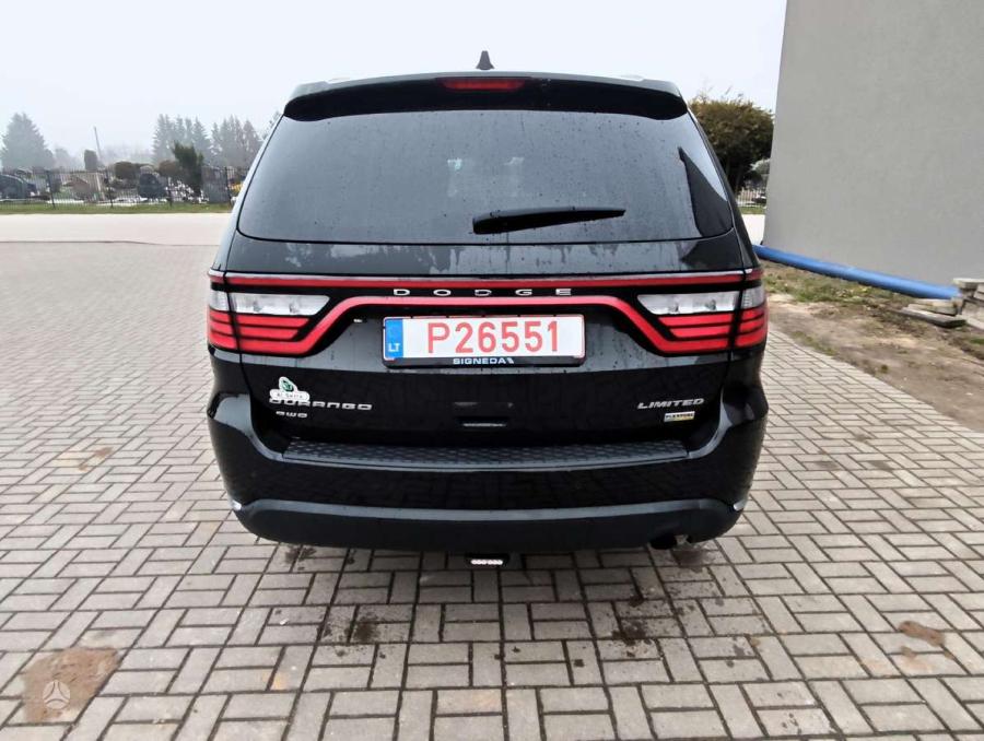 Black Dodge Durango 2015 in Kaunas, with an engine capacity of 3.60 L and mileage of 229 thousand km for 12200 €, photo 4 on AUTOMOTO.COM.LV