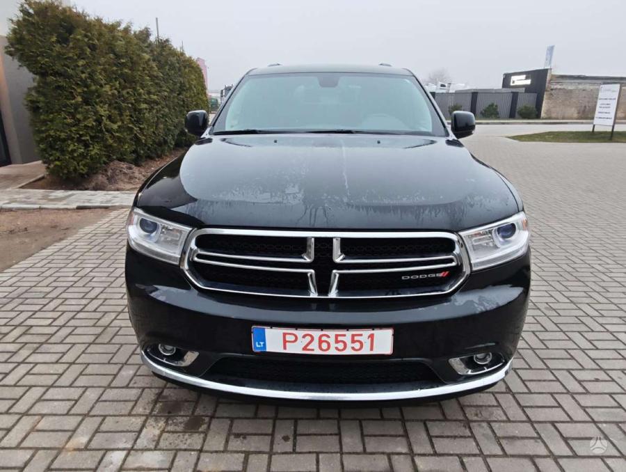 Black Dodge Durango 2015 in Kaunas, with an engine capacity of 3.60 L and mileage of 229 thousand km for 12200 €, photo 8 on AUTOMOTO.COM.LV