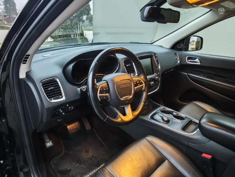 Black Dodge Durango 2015 in Kaunas, with an engine capacity of 3.60 L and mileage of 229 thousand km for 12200 €, photo 13 on AUTOMOTO.COM.LV
