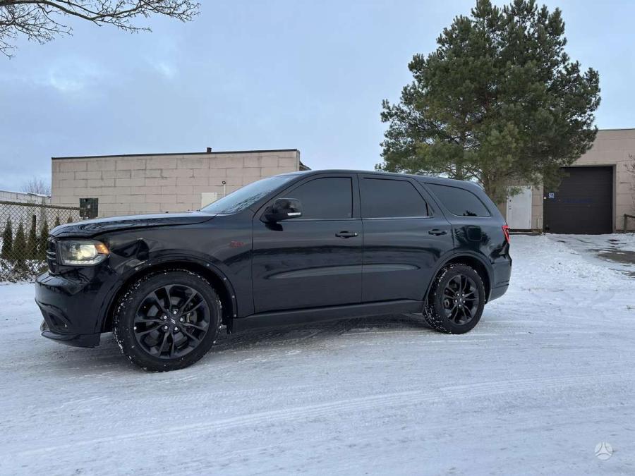 Melns Dodge Durango 2015 Šauļi, ar dzinēja tilpumu 5.65 L un nobraukumu 193 tūkst. km par 11750 €, foto 2 vietnē AUTOMOTO.COM.LV