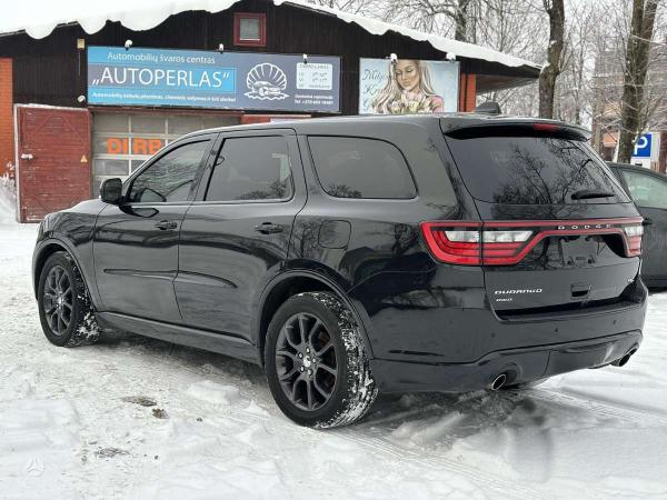 Black Dodge Durango 2015 in Ukmerge, with an engine capacity of 5.65 L and mileage of 170 thousand km for 9900 €, photo 5 on AUTOMOTO.COM.LV