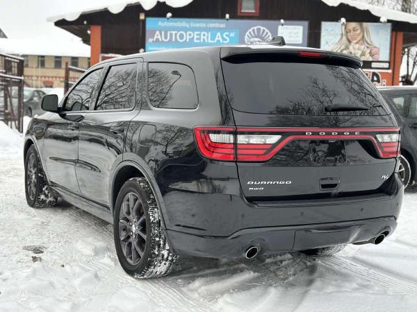 Black Dodge Durango 2015 in Ukmerge, with an engine capacity of 5.65 L and mileage of 170 thousand km for 9900 €, photo 6 on AUTOMOTO.COM.LV