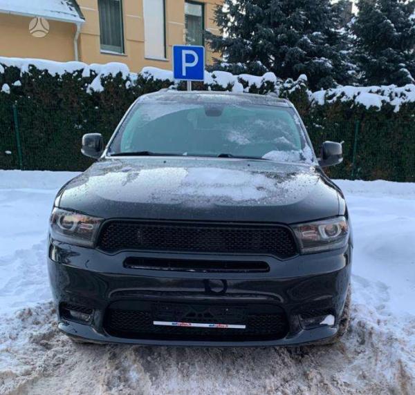 Black Dodge Durango 2015 in Kretinga, with an engine capacity of 3.60 L and mileage of 265 thousand km for 11700 €, photo 1 on AUTOMOTO.COM.LV