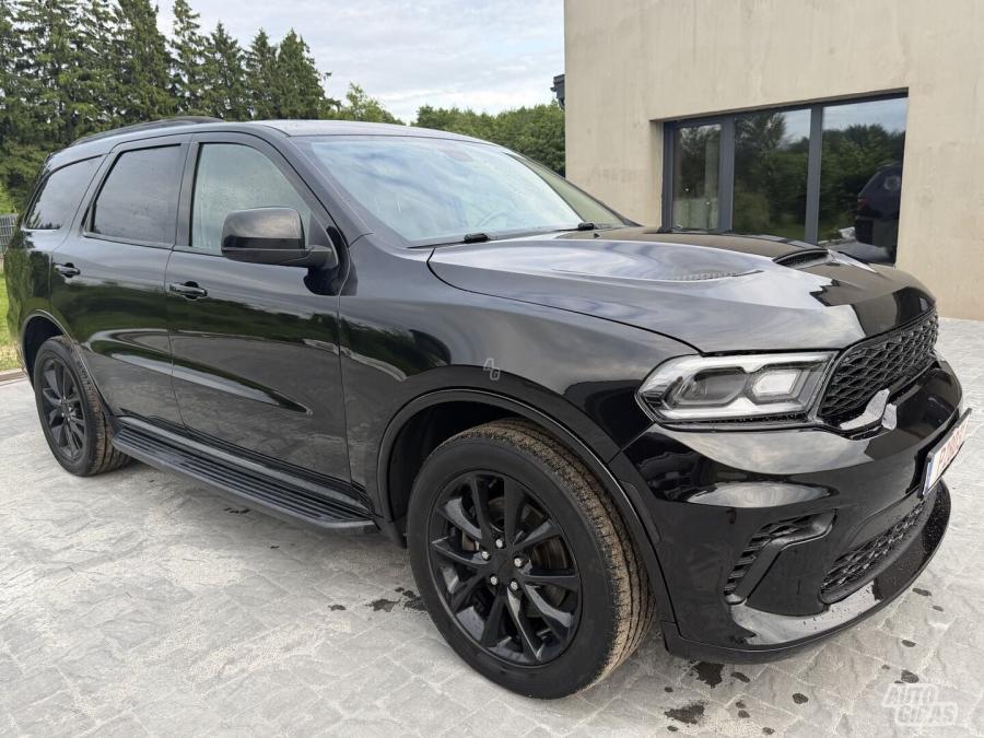 Black Dodge Durango 2015 in Gargzdai, with an engine capacity of 3.60 L and mileage of 169 thousand km for 15700 €, photo 3 on AUTOMOTO.COM.LV