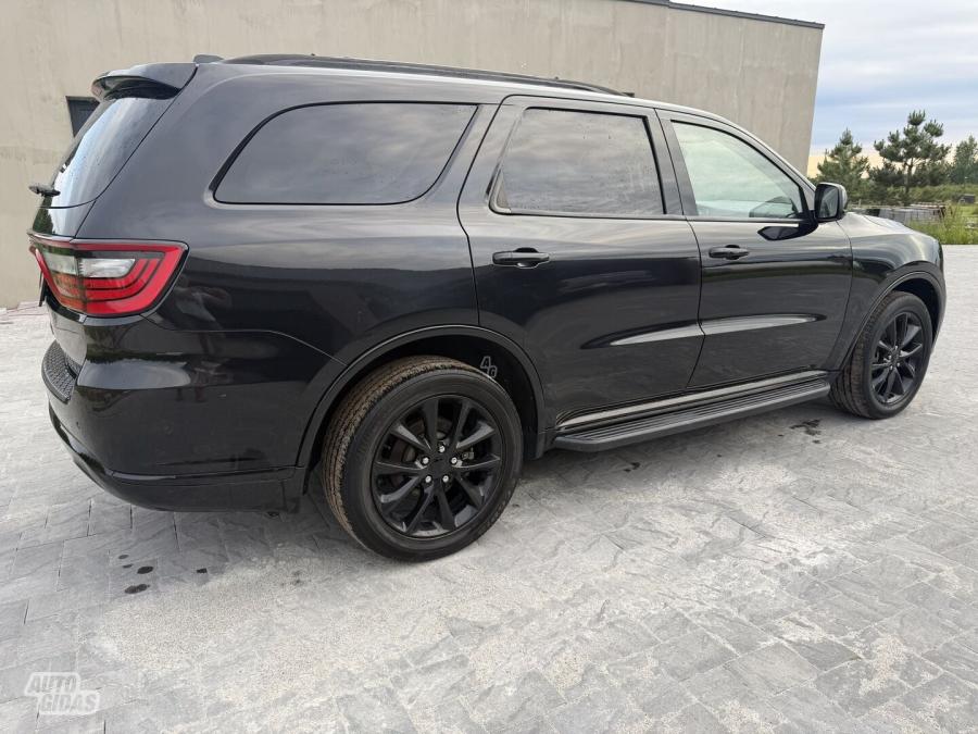 Black Dodge Durango 2015 in Gargzdai, with an engine capacity of 3.60 L and mileage of 169 thousand km for 15700 €, photo 4 on AUTOMOTO.COM.LV