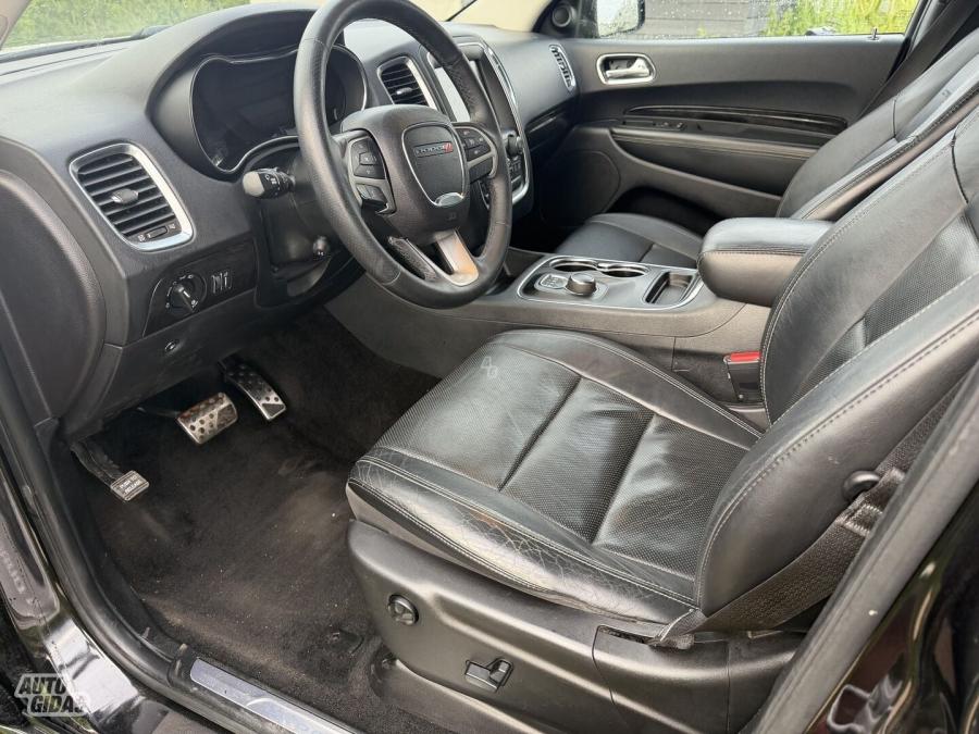 Black Dodge Durango 2015 in Gargzdai, with an engine capacity of 3.60 L and mileage of 169 thousand km for 15700 €, photo 6 on AUTOMOTO.COM.LV