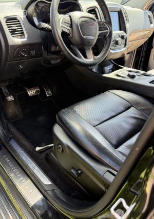 Black Dodge Durango 2015 in Gargzdai, with an engine capacity of 3.60 L and mileage of 169 thousand km for 15700 €, photo 6 on AUTOMOTO.COM.LV