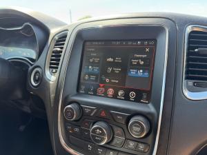Black Dodge Durango 2015 in Gargzdai, with an engine capacity of 3.60 L and mileage of 169 thousand km for 15700 €, photo 8 on AUTOMOTO.COM.LV