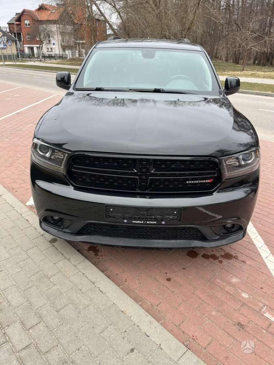 Black Dodge Durango 2015 in Klaipeda, with an engine capacity of 3.60 L and mileage of 256 thousand km for 12200 €, photo 4 on AUTOMOTO.COM.LV