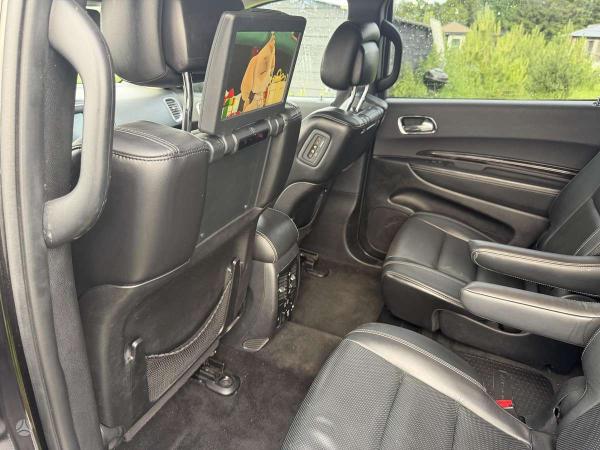 Black Dodge Durango 2015 in Gargzdai, with an engine capacity of 3.60 L and mileage of 169 thousand km for 15700 €, photo 10 on AUTOMOTO.COM.LV