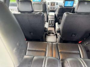 Black Dodge Durango 2015 in Gargzdai, with an engine capacity of 3.60 L and mileage of 169 thousand km for 15700 €, photo 12 on AUTOMOTO.COM.LV
