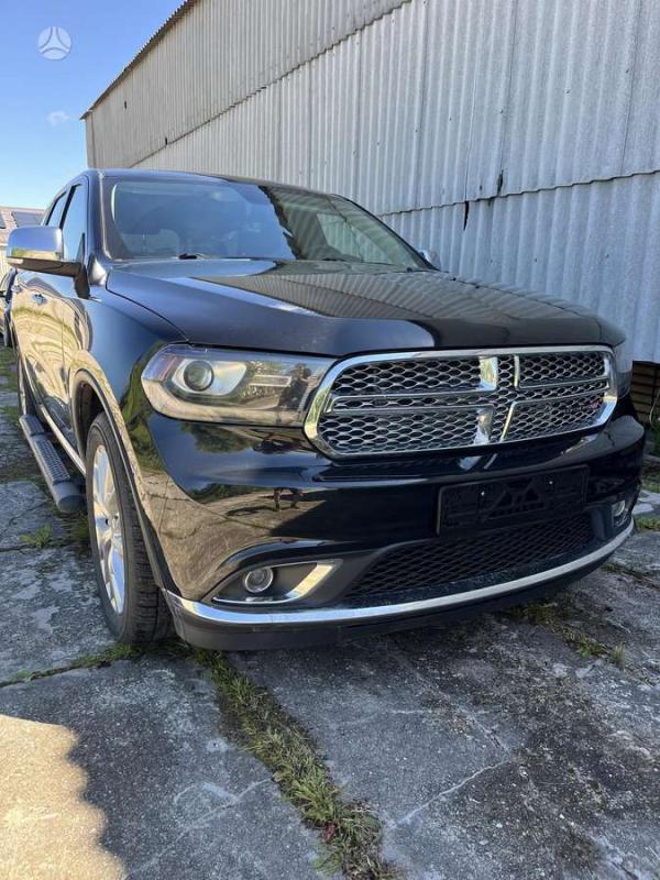 Black Dodge Durango 2015 in Klaipeda, with an engine capacity of 3.60 L and mileage of 275 thousand km for 12900 €, photo 2 on AUTOMOTO.COM.LV