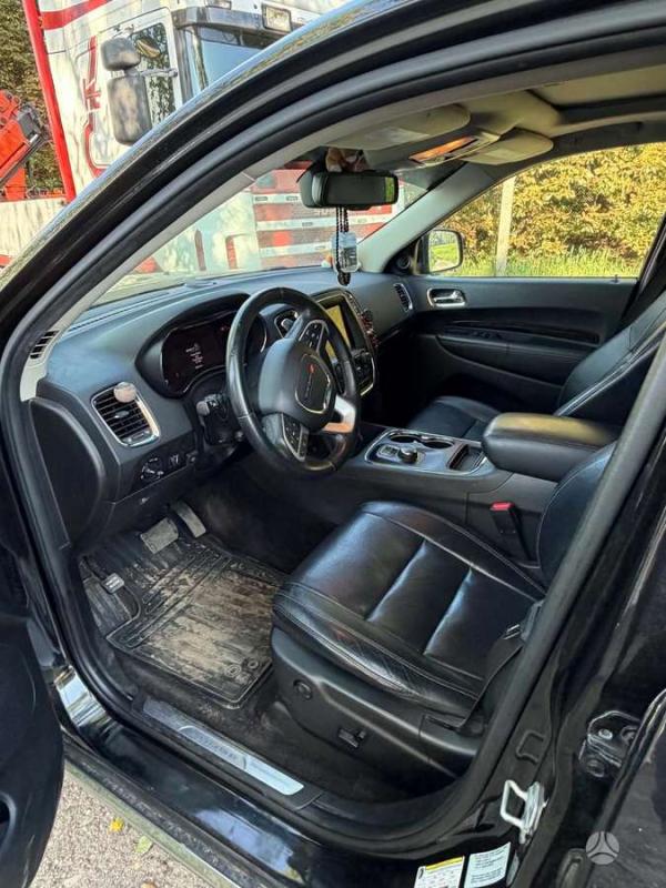 Melns Dodge Durango 2015 Šauļi, ar dzinēja tilpumu 3.60 L un nobraukumu 289 tūkst. km par 9000 €, foto 6 vietnē AUTOMOTO.COM.LV