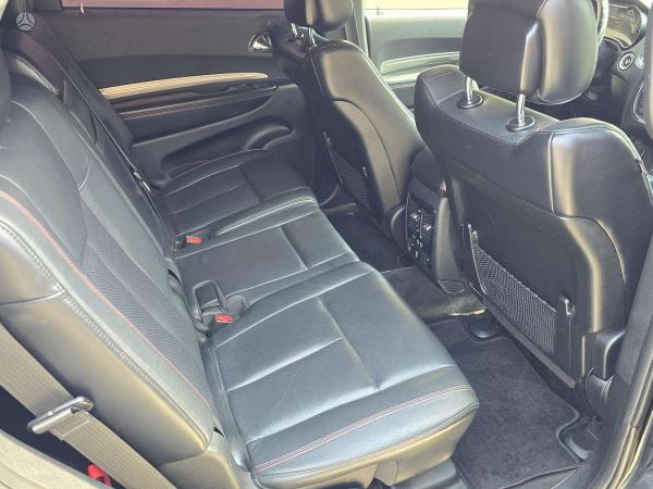 Black Dodge Durango 2015 in Siauliai, with an engine capacity of 5.65 L and mileage of 203 thousand km for 8950 €, photo 10 on AUTOMOTO.COM.LV