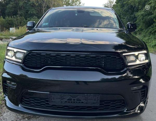 Black Dodge Durango 2015 in Kretinga, with an engine capacity of 3.60 L and mileage of 260 thousand km for 12900 €, photo 1 on AUTOMOTO.COM.LV