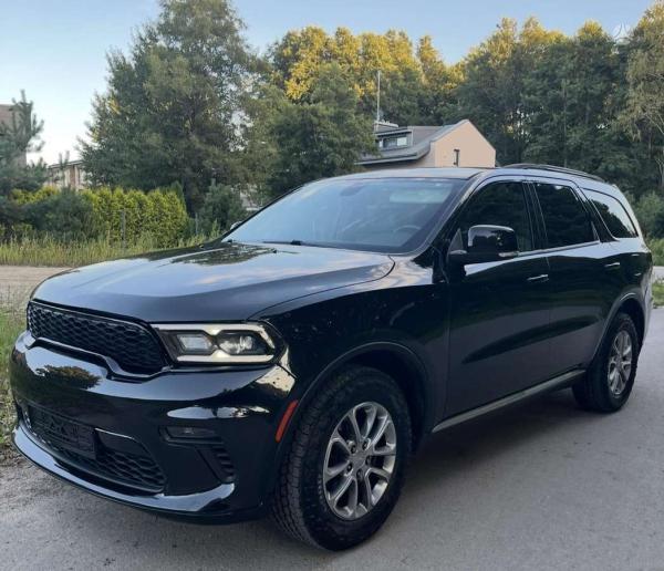 Black Dodge Durango 2015 in Kretinga, with an engine capacity of 3.60 L and mileage of 260 thousand km for 12900 €, photo 3 on AUTOMOTO.COM.LV