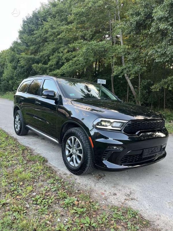 Black Dodge Durango 2015 in Kretinga, with an engine capacity of 3.60 L and mileage of 260 thousand km for 12900 €, photo 8 on AUTOMOTO.COM.LV