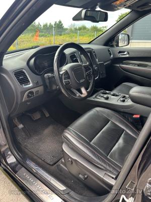 Black Dodge Durango 2015 in Tallinn, with an engine capacity of 5.70 L and mileage of 201 thousand km for 19000 €, photo 5 on AUTOMOTO.COM.LV