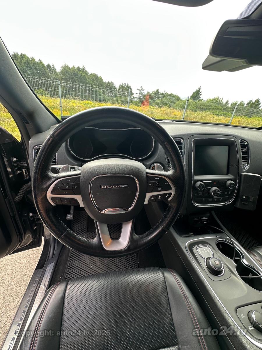 Black Dodge Durango 2015 in Tallinn, with an engine capacity of 5.70 L and mileage of 201 thousand km for 19000 €, photo 9 on AUTOMOTO.COM.LV