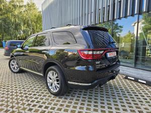 Black Dodge Durango 2015 in Kaunas, with an engine capacity of 5.65 L and mileage of 161 thousand km for 15500 €, photo 3 on AUTOMOTO.COM.LV