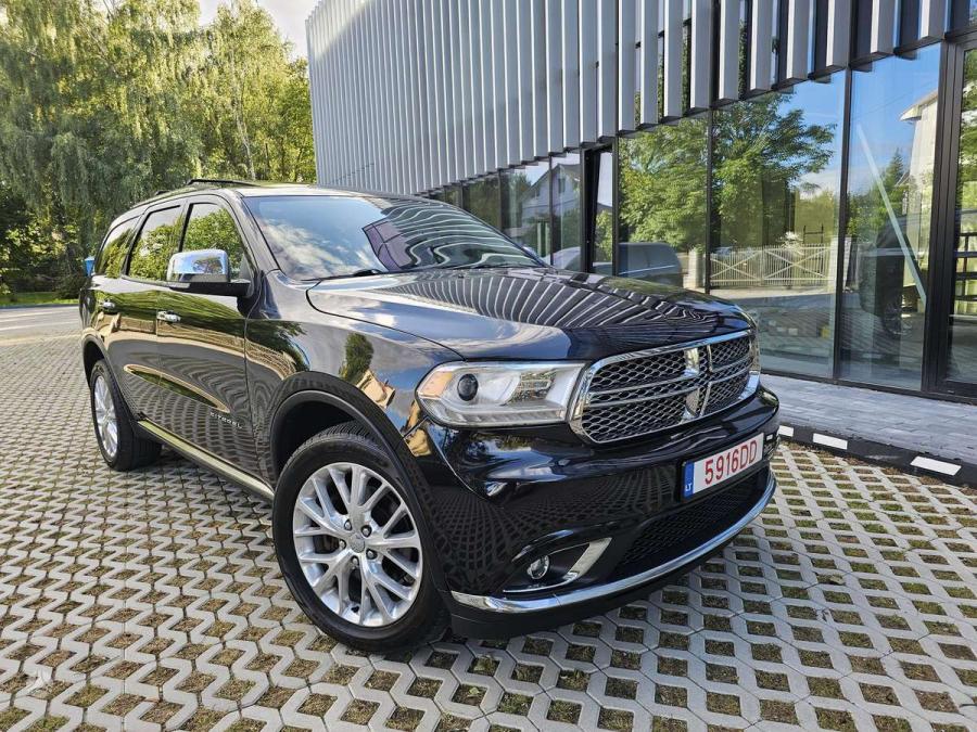 Black Dodge Durango 2015 in Kaunas, with an engine capacity of 5.65 L and mileage of 161 thousand km for 15500 €, photo 4 on AUTOMOTO.COM.LV