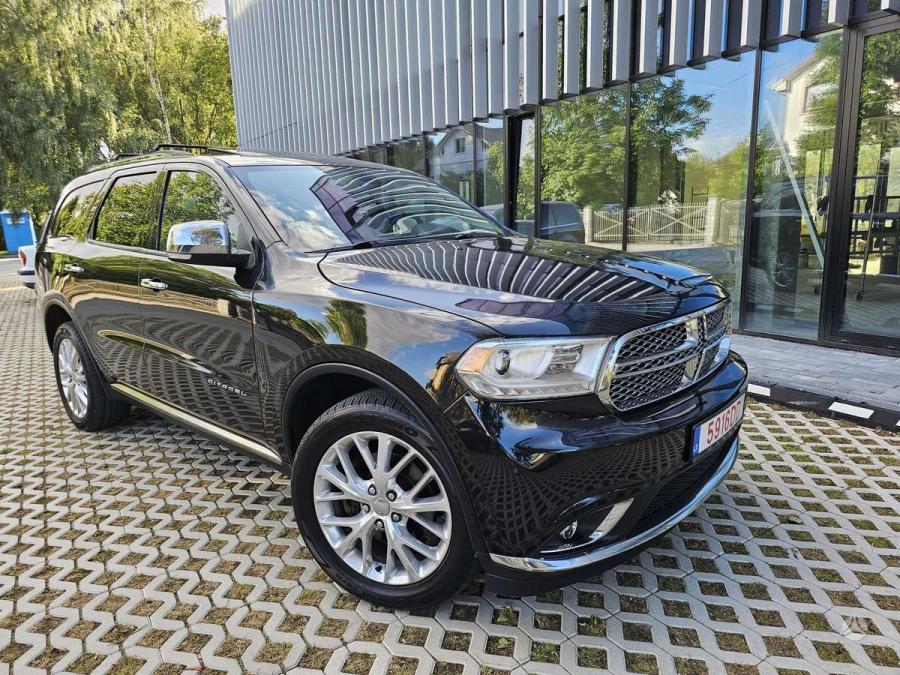 Black Dodge Durango 2015 in Kaunas, with an engine capacity of 5.65 L and mileage of 161 thousand km for 15500 €, photo 6 on AUTOMOTO.COM.LV