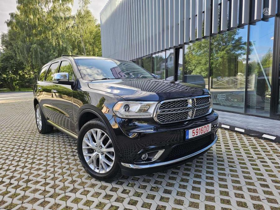 Black Dodge Durango 2015 in Kaunas, with an engine capacity of 5.65 L and mileage of 161 thousand km for 15500 €, photo 8 on AUTOMOTO.COM.LV