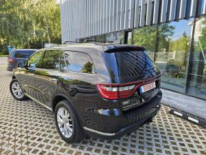 Black Dodge Durango 2015 in Kaunas, with an engine capacity of 5.65 L and mileage of 161 thousand km for 15500 €, photo 12 on AUTOMOTO.COM.LV
