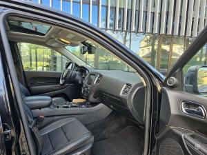 Black Dodge Durango 2015 in Kaunas, with an engine capacity of 5.65 L and mileage of 161 thousand km for 15500 €, photo 15 on AUTOMOTO.COM.LV