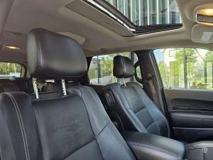 Black Dodge Durango 2015 in Kaunas, with an engine capacity of 5.65 L and mileage of 161 thousand km for 15500 €, photo 16 on AUTOMOTO.COM.LV