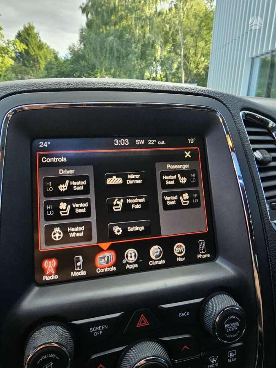 Black Dodge Durango 2015 in Kaunas, with an engine capacity of 5.65 L and mileage of 161 thousand km for 15500 €, photo 22 on AUTOMOTO.COM.LV
