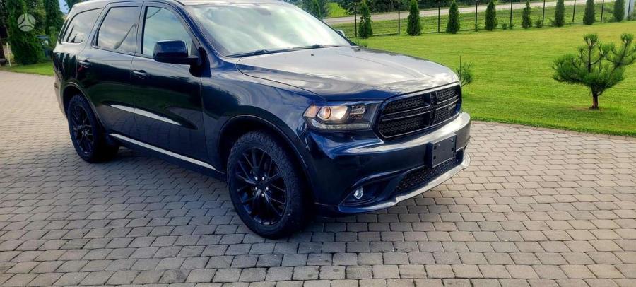 Black Dodge Durango 2015 in Alytus, with an engine capacity of 3.60 L and mileage of 291 thousand km for 8199 €, photo 6 on AUTOMOTO.COM.LV