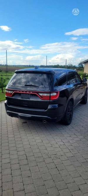 Black Dodge Durango 2015 in Alytus, with an engine capacity of 3.60 L and mileage of 291 thousand km for 8199 €, photo 8 on AUTOMOTO.COM.LV