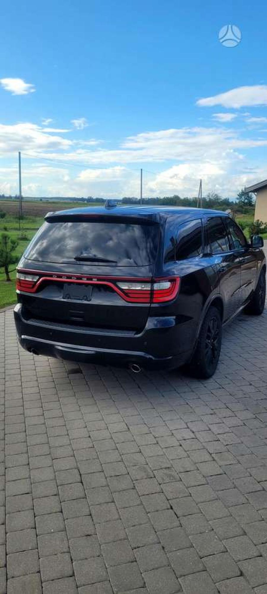 Black Dodge Durango 2015 in Alytus, with an engine capacity of 3.60 L and mileage of 291 thousand km for 8199 €, photo 8 on AUTOMOTO.COM.LV